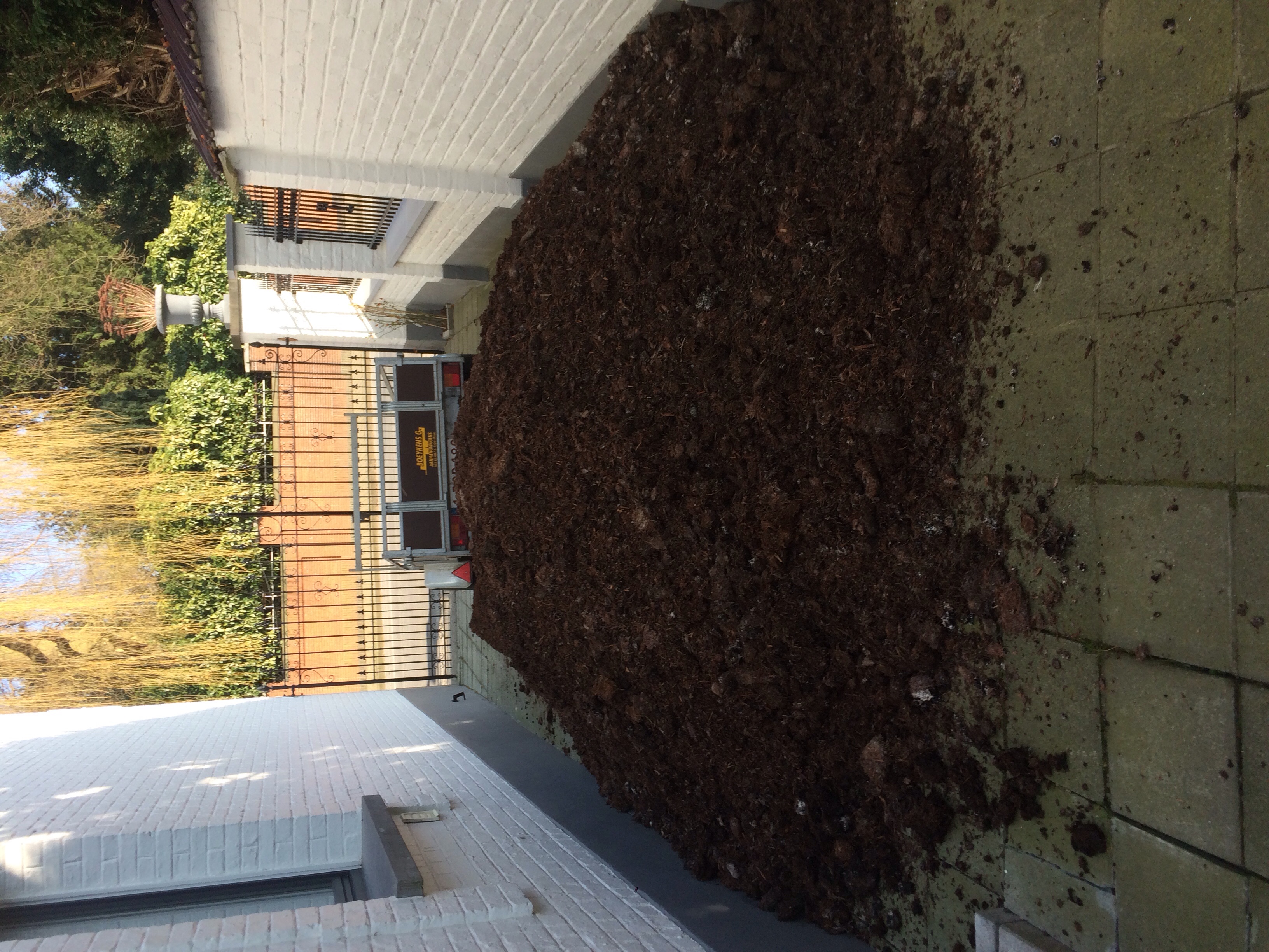 Home | Boomschors Bogaert - levering van compost, boomschors, compost ...